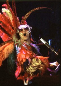 Elton John Photo: Bird | POLITUSIC